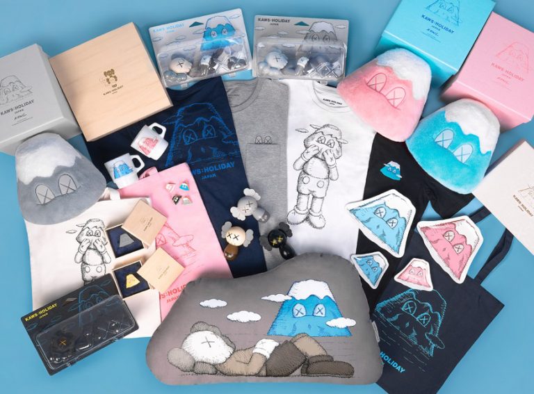KAWS本人が来日するキックオフイベントの応募スタート！ 巨大アートプロジェクト 《KAWS:HOLIDAY》が富士山で開催 | GLAM ...